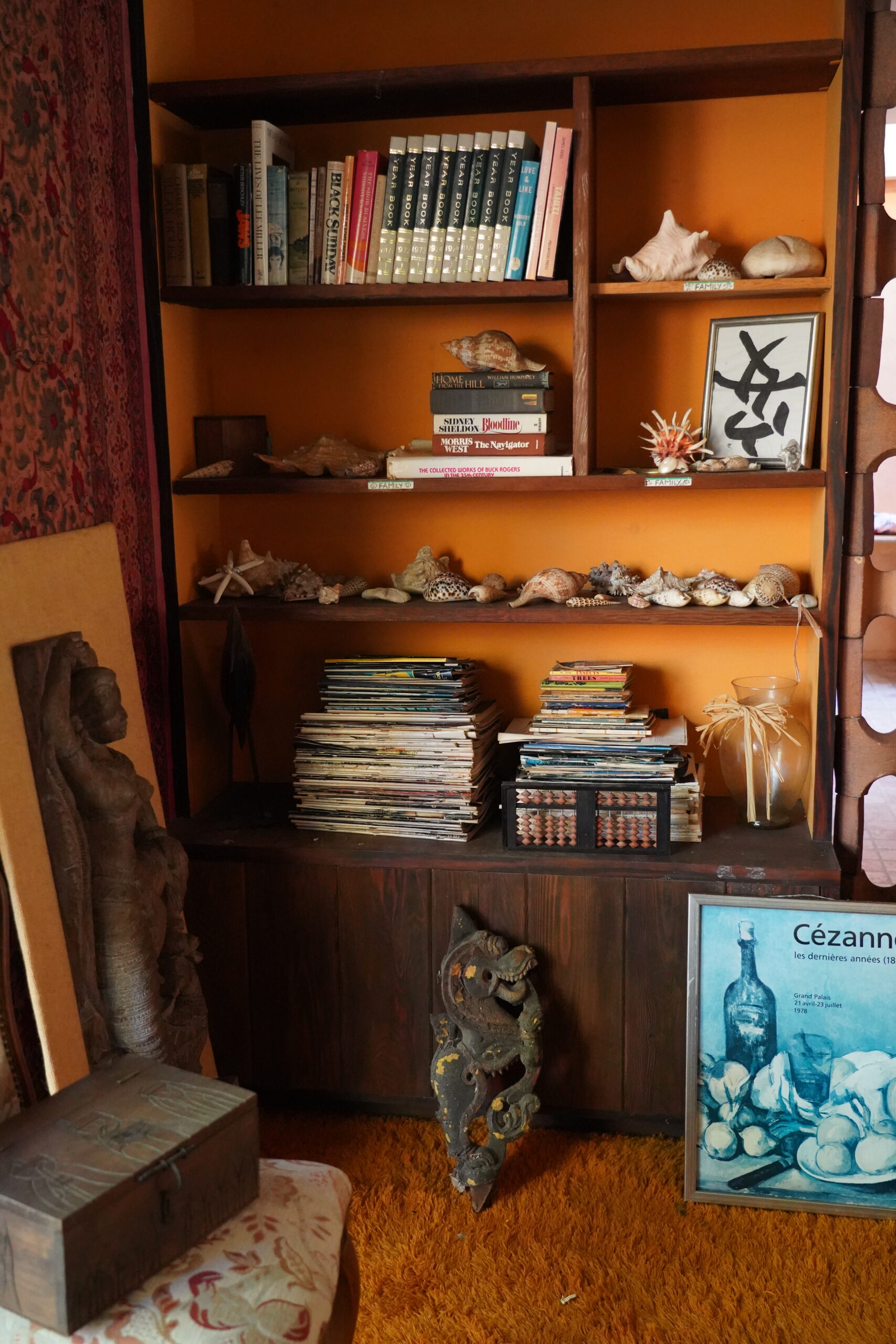 Mid-Century Time Capsule Nestled in an Iconic Santa Monica Hills Estate ...